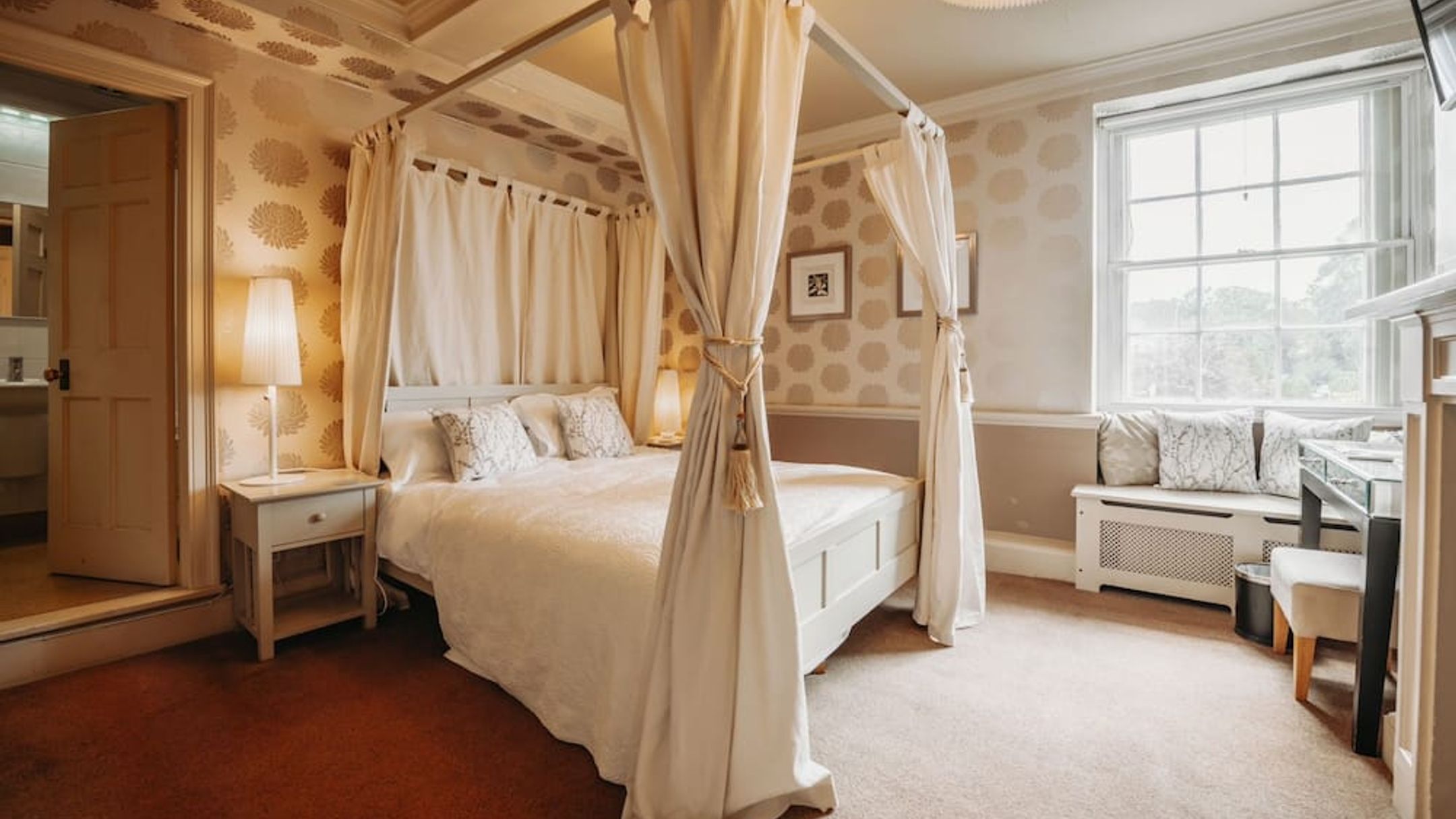 The Old Orleton Inn od 1 403 Kč. Telford Hostince - KAYAK